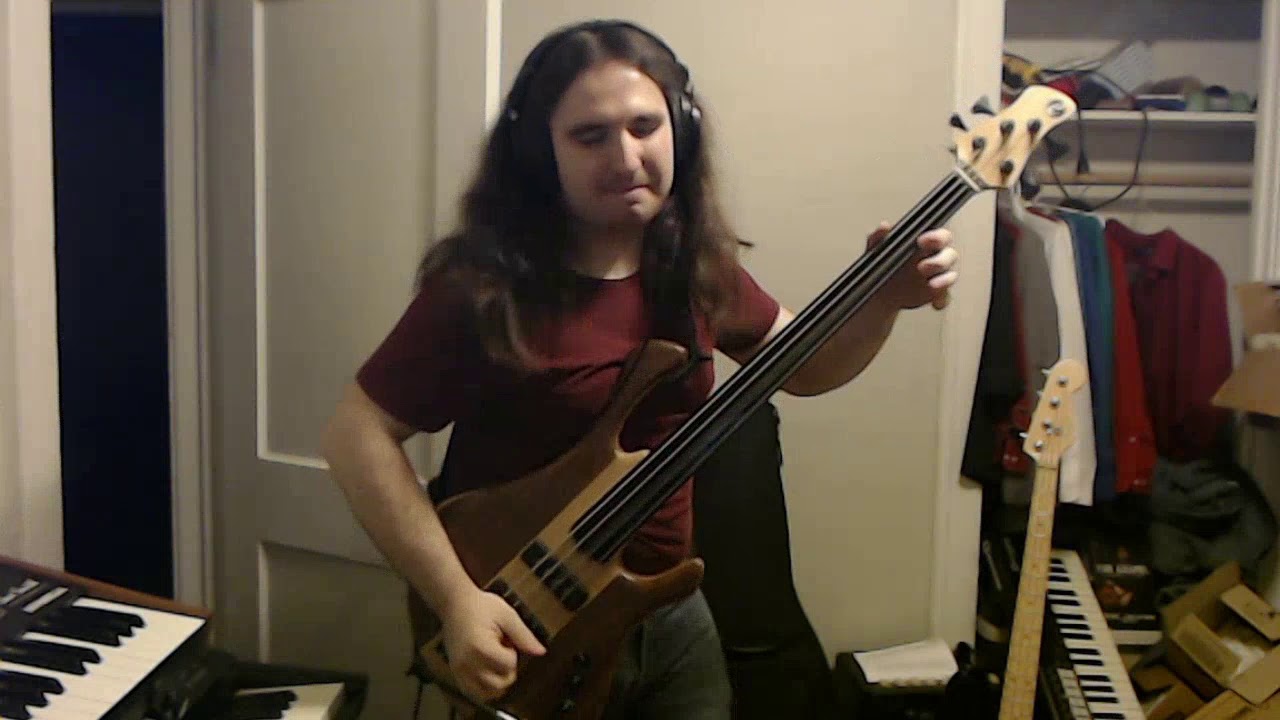 Excuse Me, Mr. Manring - Bass Solo - YouTube