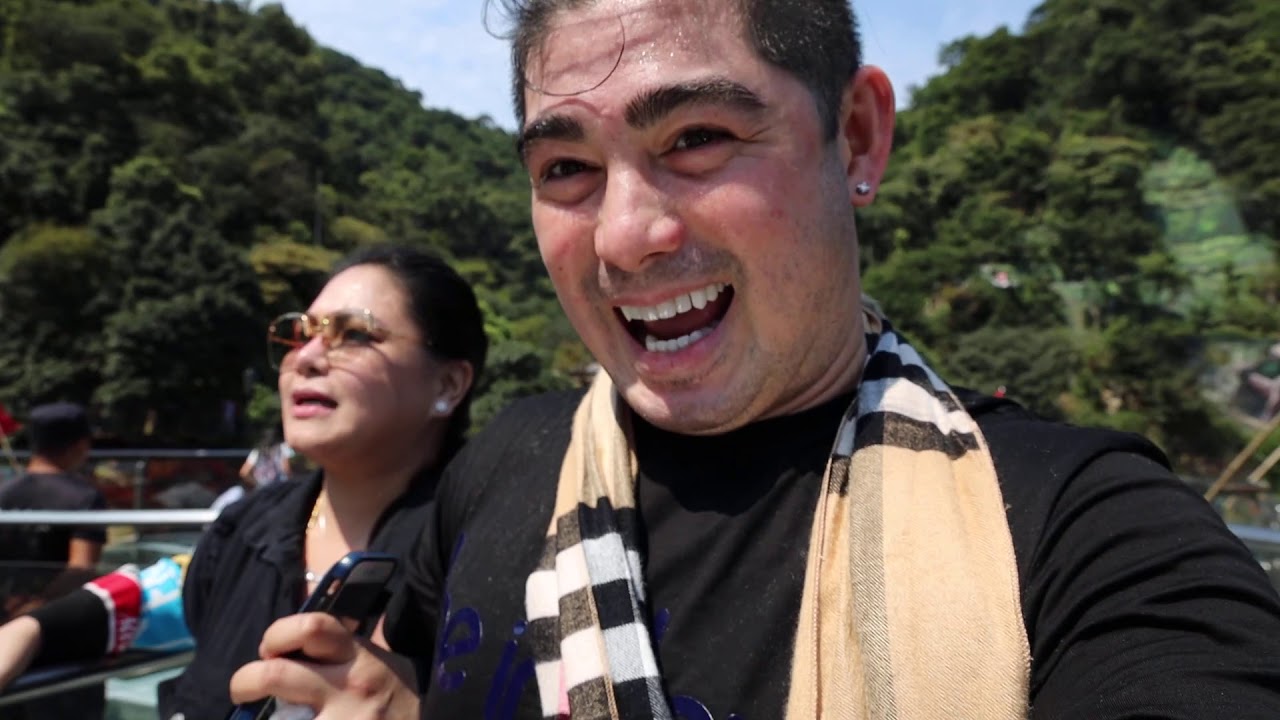 DANILO BARRIOS JR with REGS BARRIOS (a tapang a tao hindi atakbo glass ...