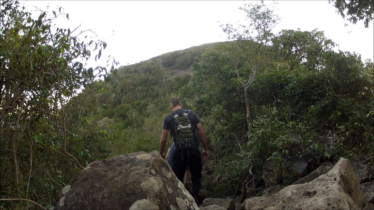 Early morning climb of Tabletop Mountain Toowoomba. - YouTube