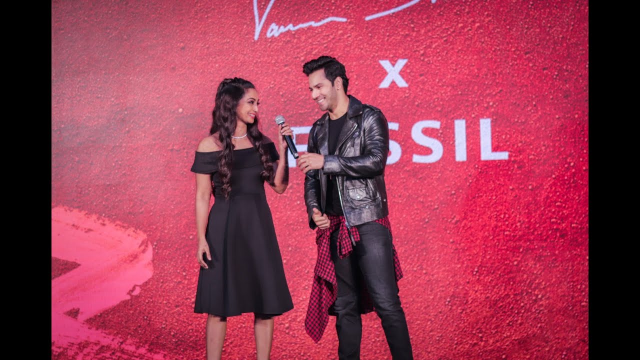 Anchor / Presenter Zinia Fernandes Presents the FossilxVarun Launch in ...