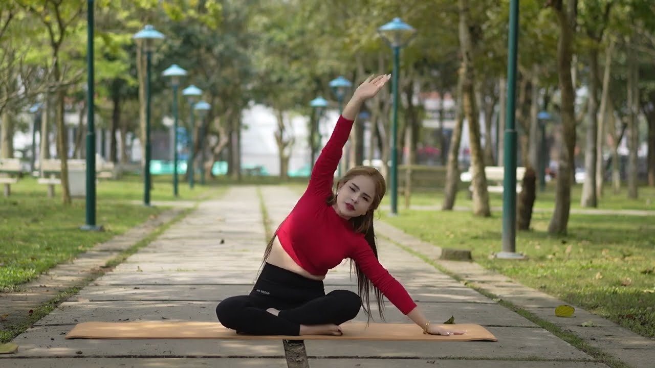 Stretching Routine. Chebyjane, Easy Yoga Mobility Workout - YouTube