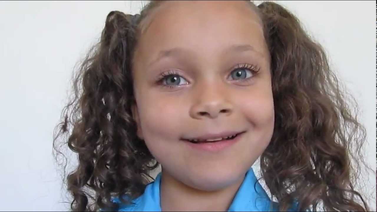 Victoria Video Clip - YouTube