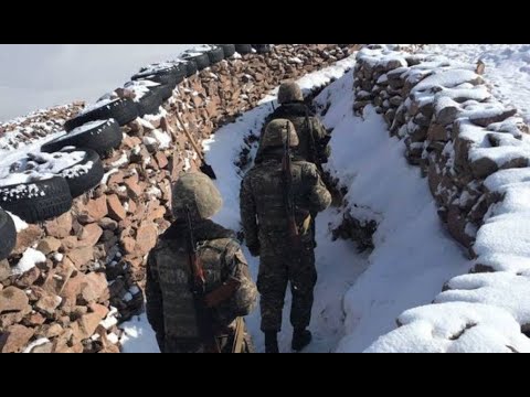 Более 30 членов незаконного армянского вооруженного формирования массово дезертировали из Карабаха .