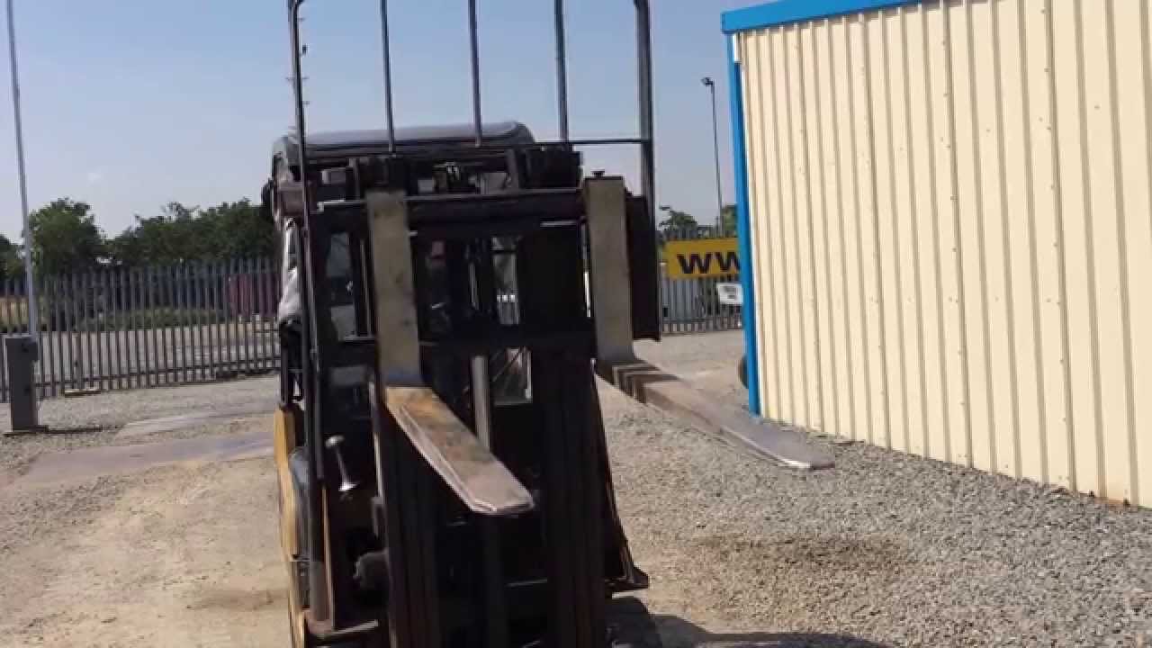 CATERPILLAR PYROBAN DP18N 2 TON DIESEL FORKLIFT - YouTube