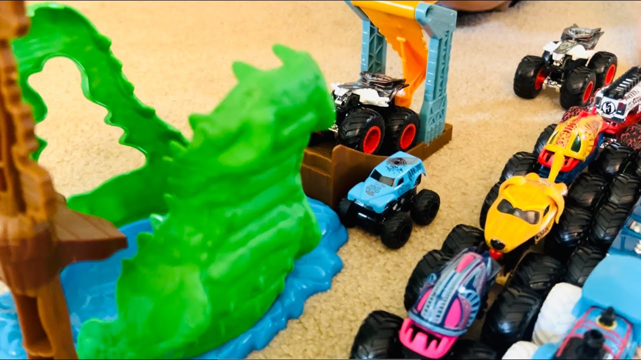 Hot Wheels SWAMP CHOMP Monster Truck *TOURNAMENT* 🐊💨 💥🔥👊🏽 - YouTube