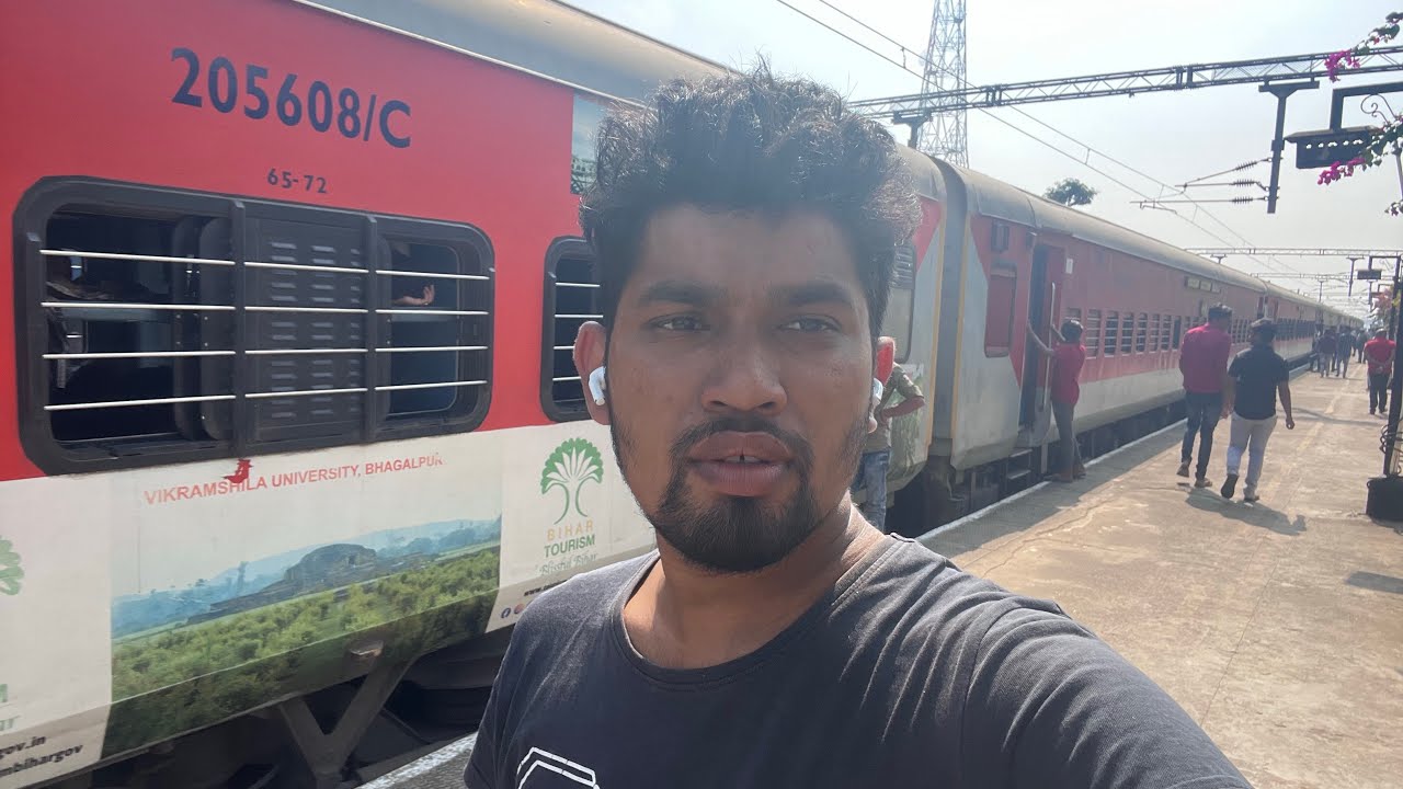 Konark SuperFast Express l(11019)Train Vlog | Vijayawada to Tuni | Sai ...
