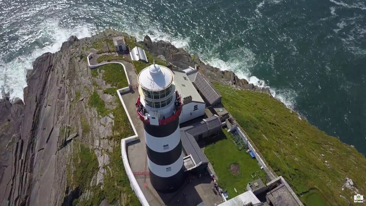 OLD HEAD LIGHTHOUSE, KINSALE, IRELAND - YouTube