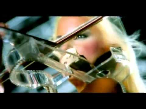 Our Turkey Portfolio, Emre Altuğ-Aşkı Bilmez, Video Clip
