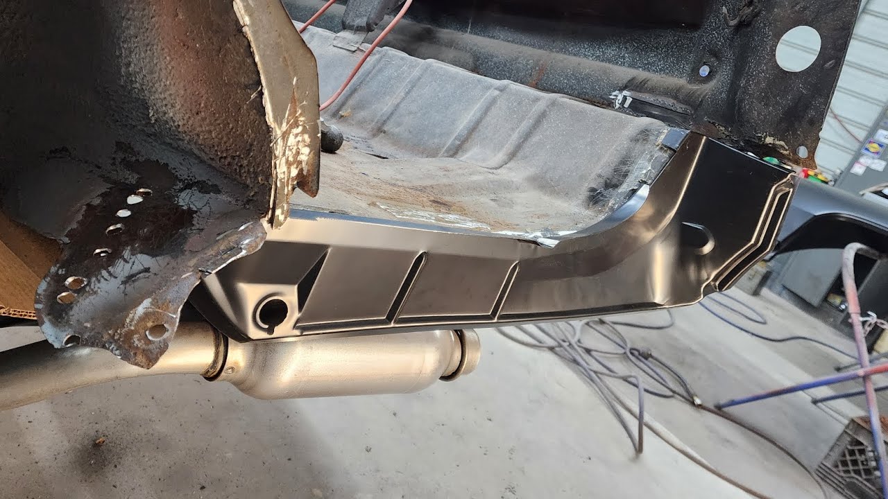 Part 1: Trunk Drop Off 70 71 72 Monte Carlo GM A Body Installation ...