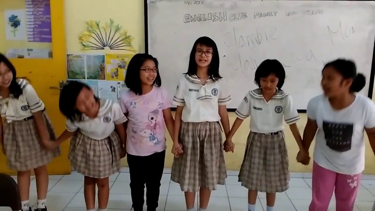 SBTH Magelang - English Club Mini Drama "CINDERELLA" - YouTube