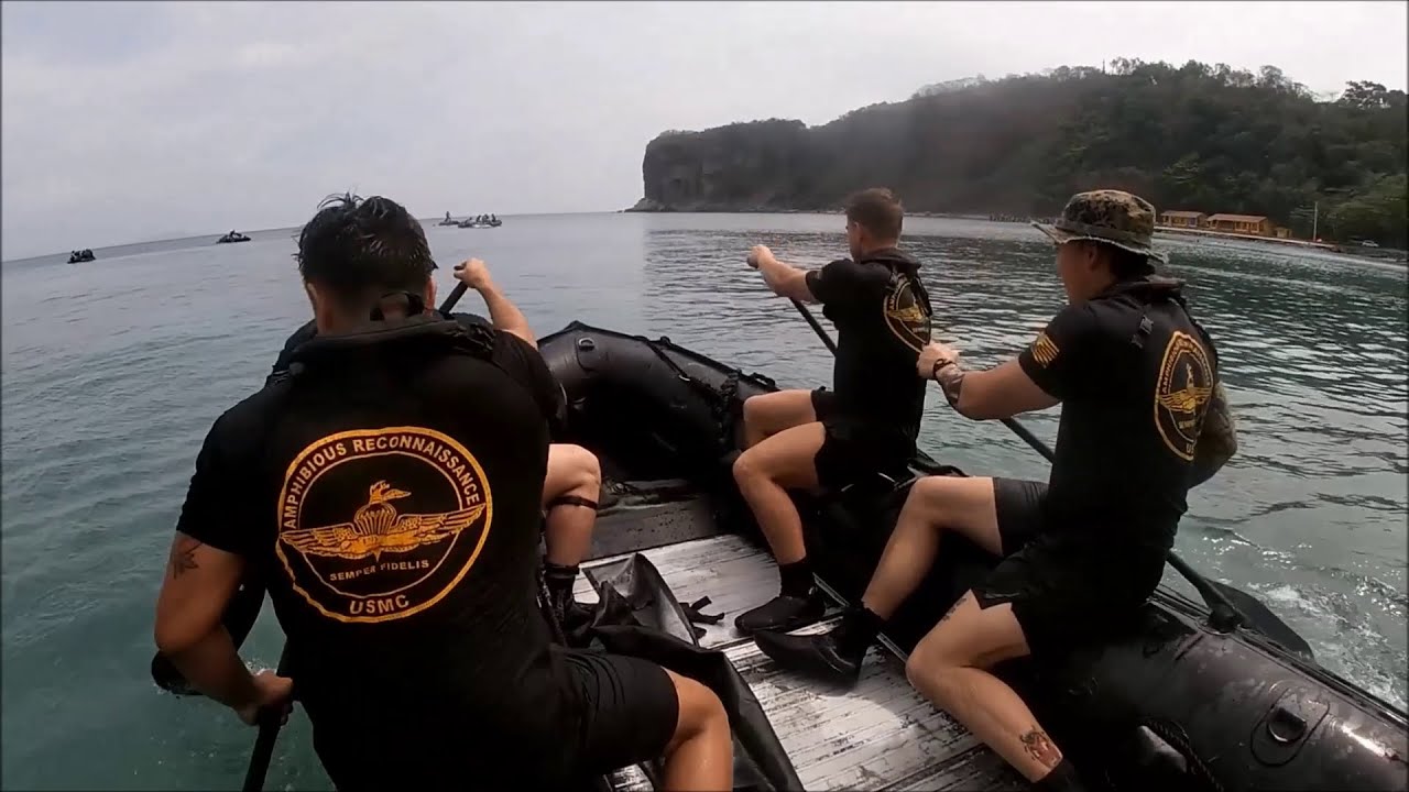Recon Marines Conduct Bilateral Amphibious Operations - Balikatan 23 ...