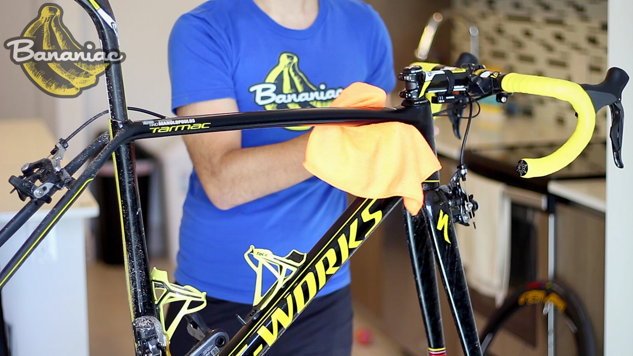 Cycling 101 | How to Clean a Road Bike (Without Water) - YouTube