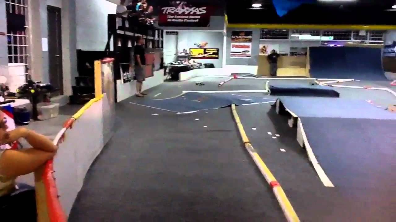 2 wheel drive buggy A main at speedworld - YouTube