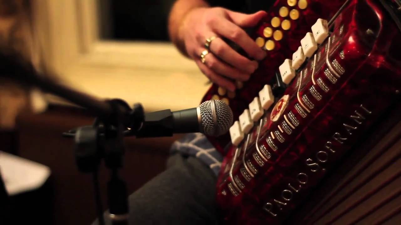 Ronan MacManus - One More Time (live at the Ealing Tweetup 26.10.10 ...