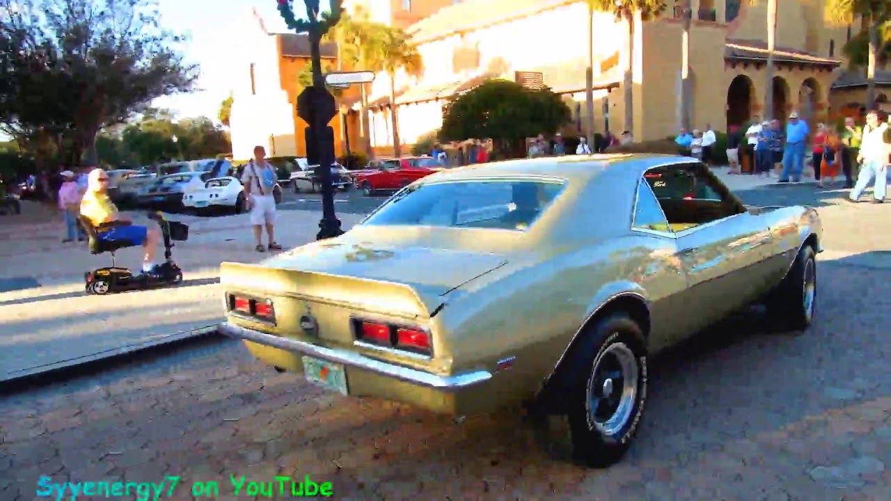 Classic Muscle Cars Rumbling in - YouTube