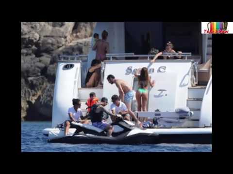 Antonella Rocuzzo, novia de Messi, deslumbra con su cuerpo en Ibiza 2016