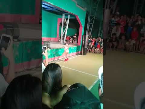 Rapsy nahubaran sa show |twerks for the crowd|