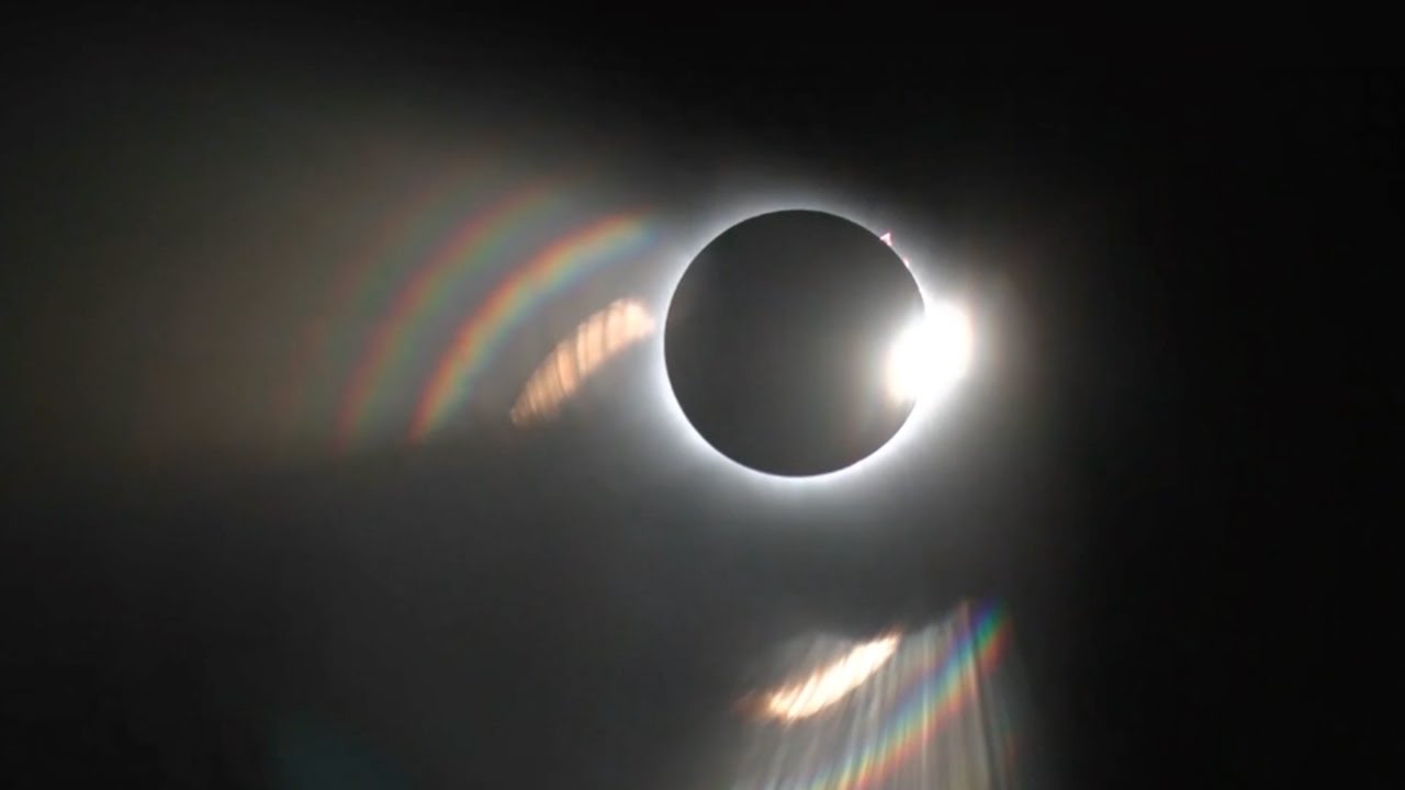 Watch: Total solar eclipse moves across Texas, peaking through clouds ...