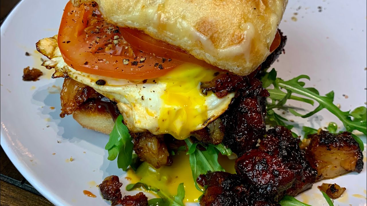 The BEST BBQ Burnt End Breakfast Sandwich - YouTube