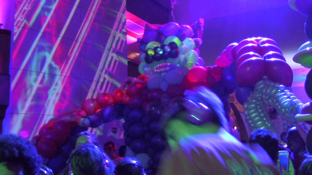 Giant Balloon Robot Hits The Dance Floor - YouTube