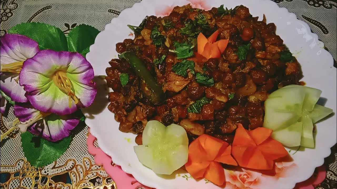 Chola Boot Vuna Recipe // চিকেন দিয়ে ছোলা ভোট ভুনা // Special Chola ...