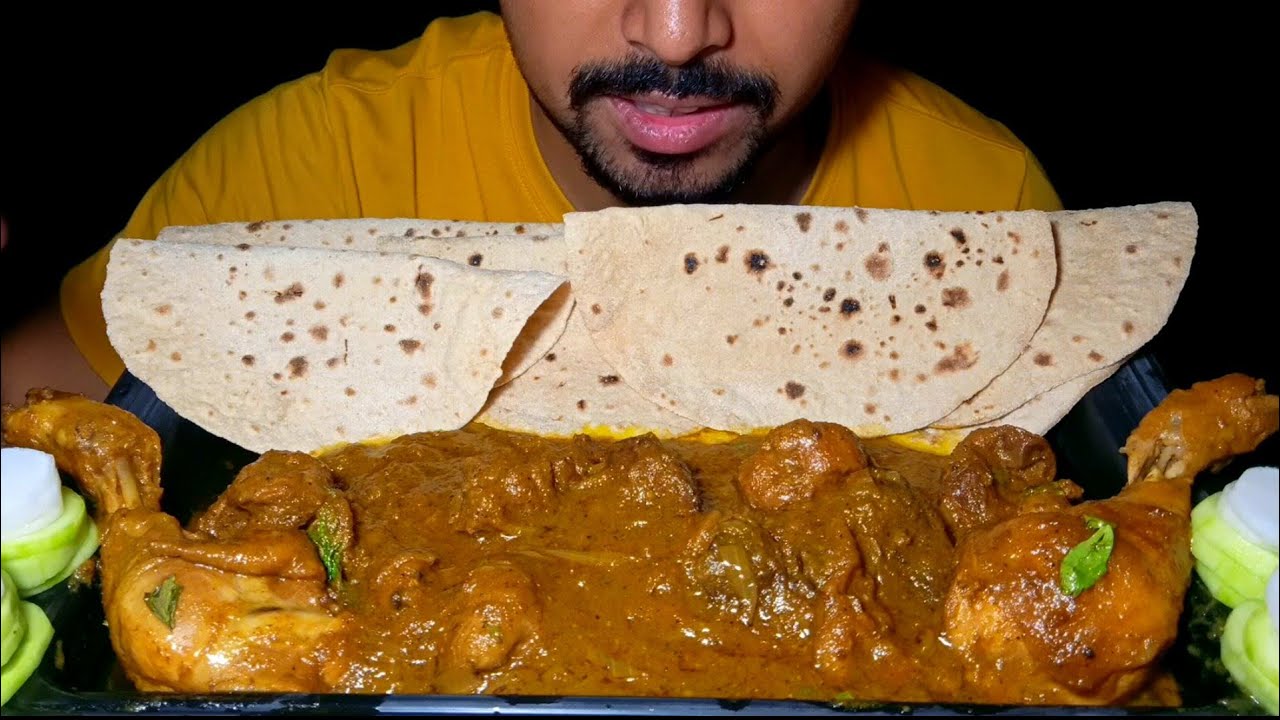 Eating roti with spicy chicken curry । Eating roti with chicken curry ...