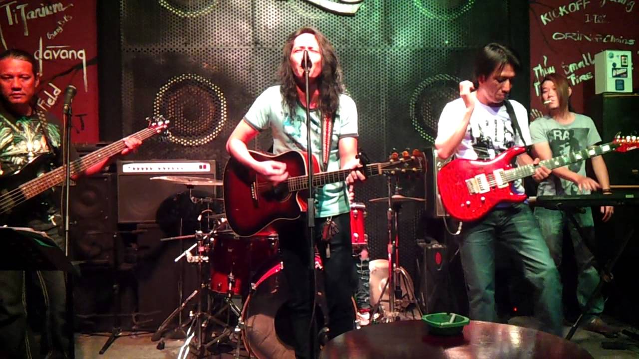 Yellow Mr Lâm and RFC band - YouTube