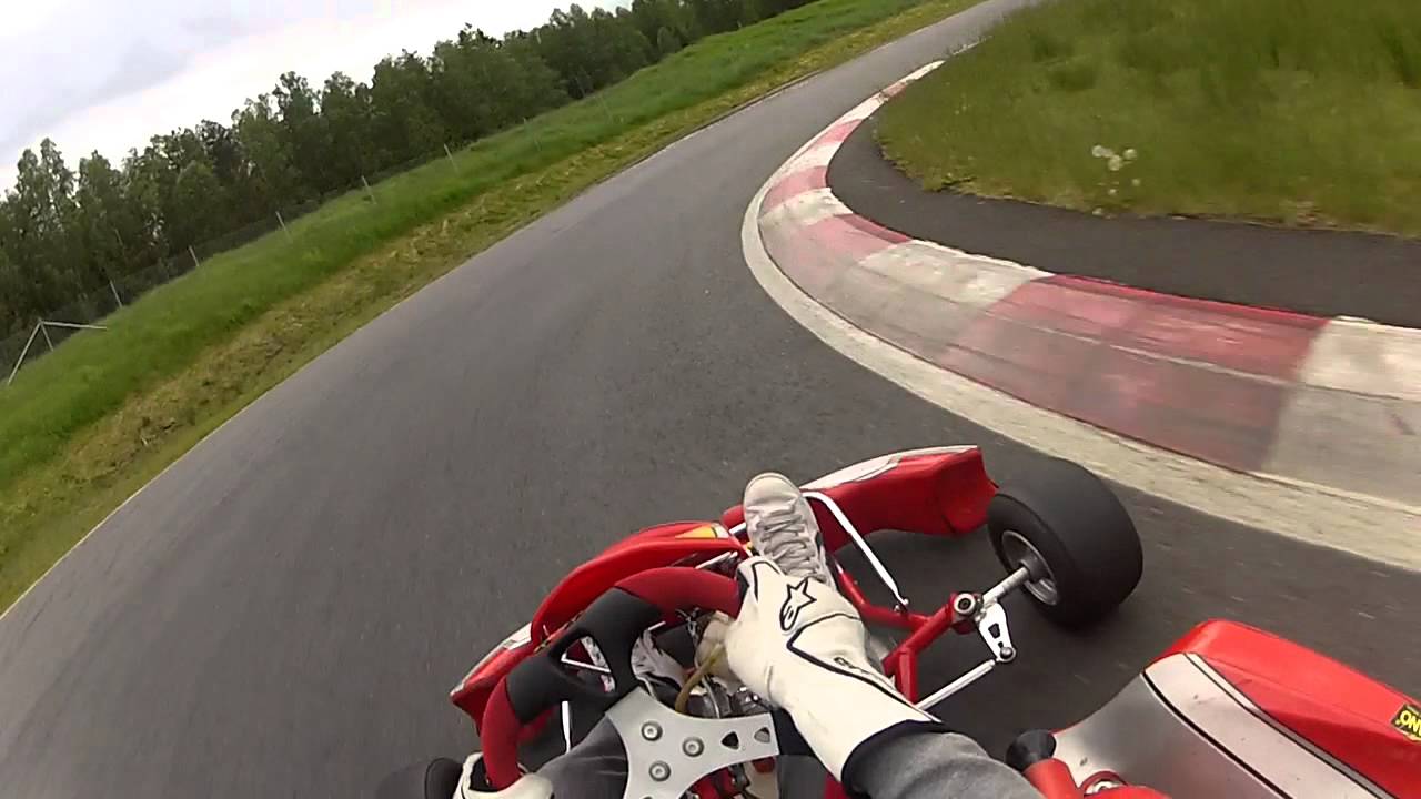Sport 2000 Kart - my first laps - YouTube