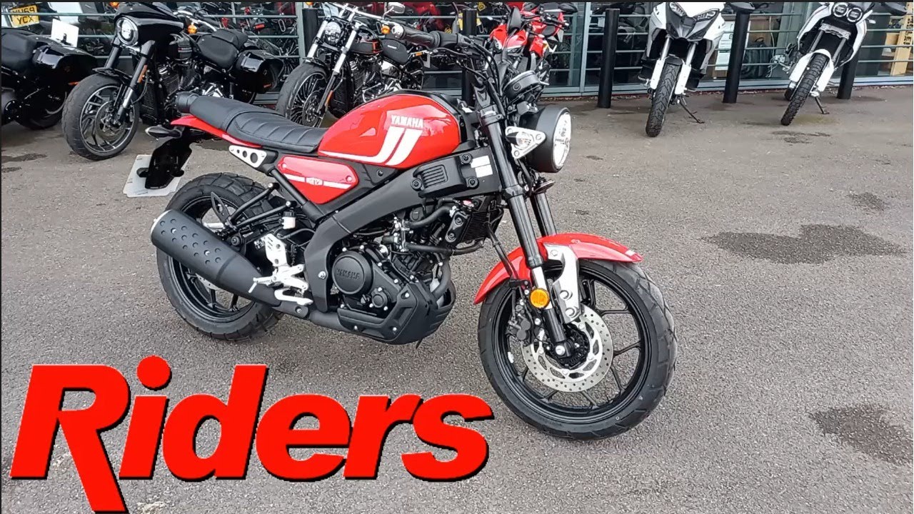 Yamaha XSR 125 MTM125 (Red) Walk around with engine running - YouTube