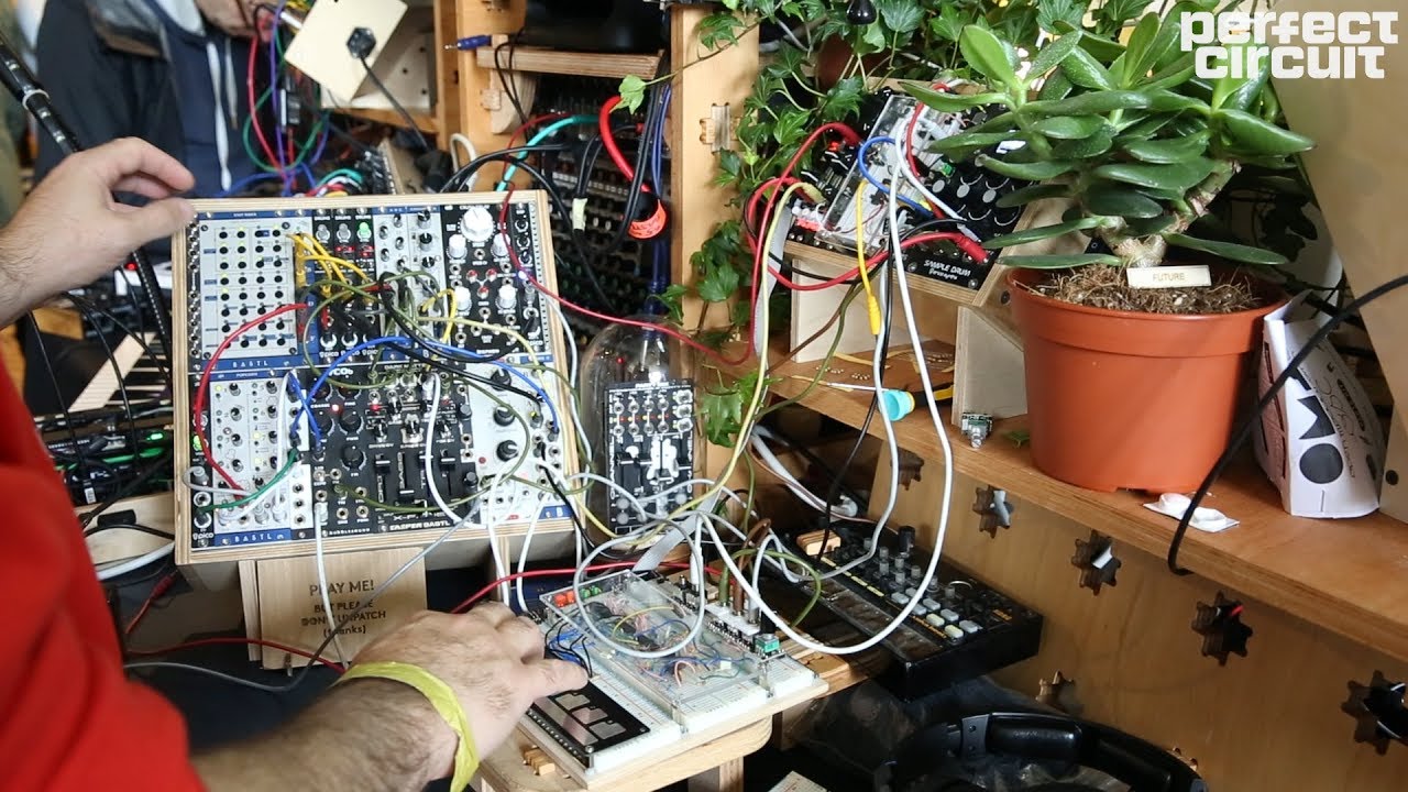 Casper Electronics OMSynth Jam SuperBooth 2019 - YouTube