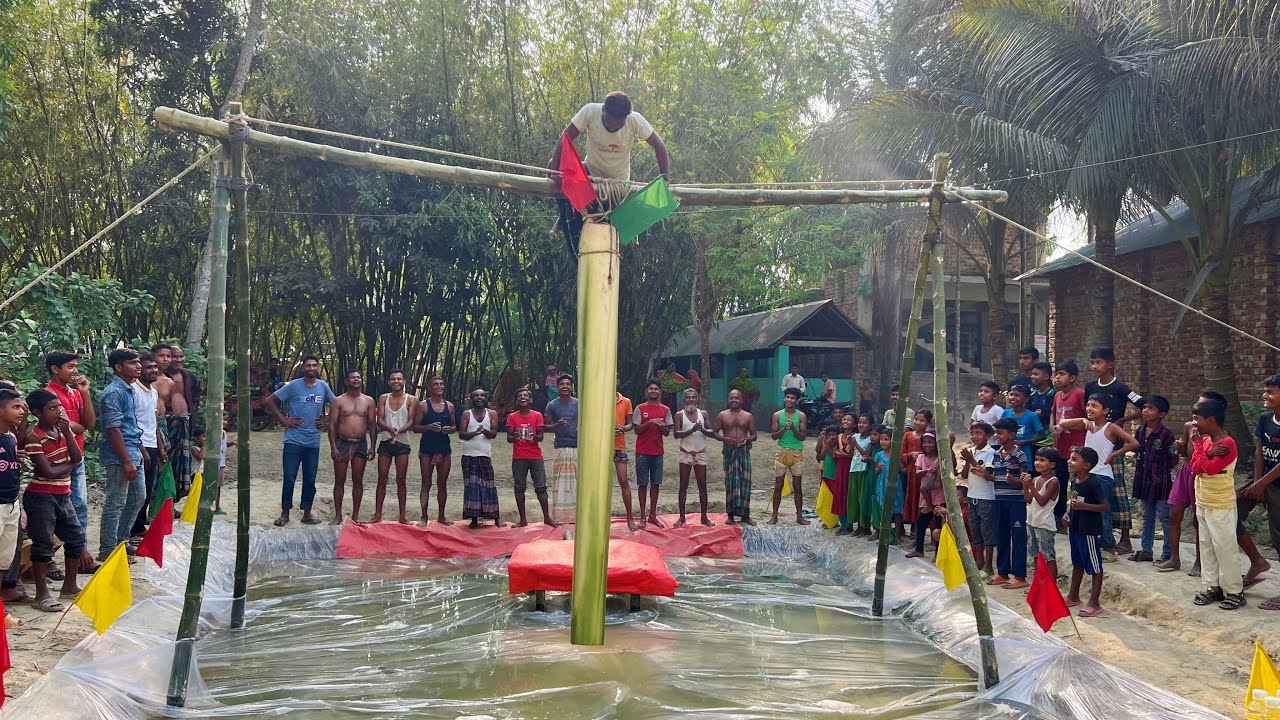 Slippery challenge of scaling a banana tree 😂 Everyone wins the game ...