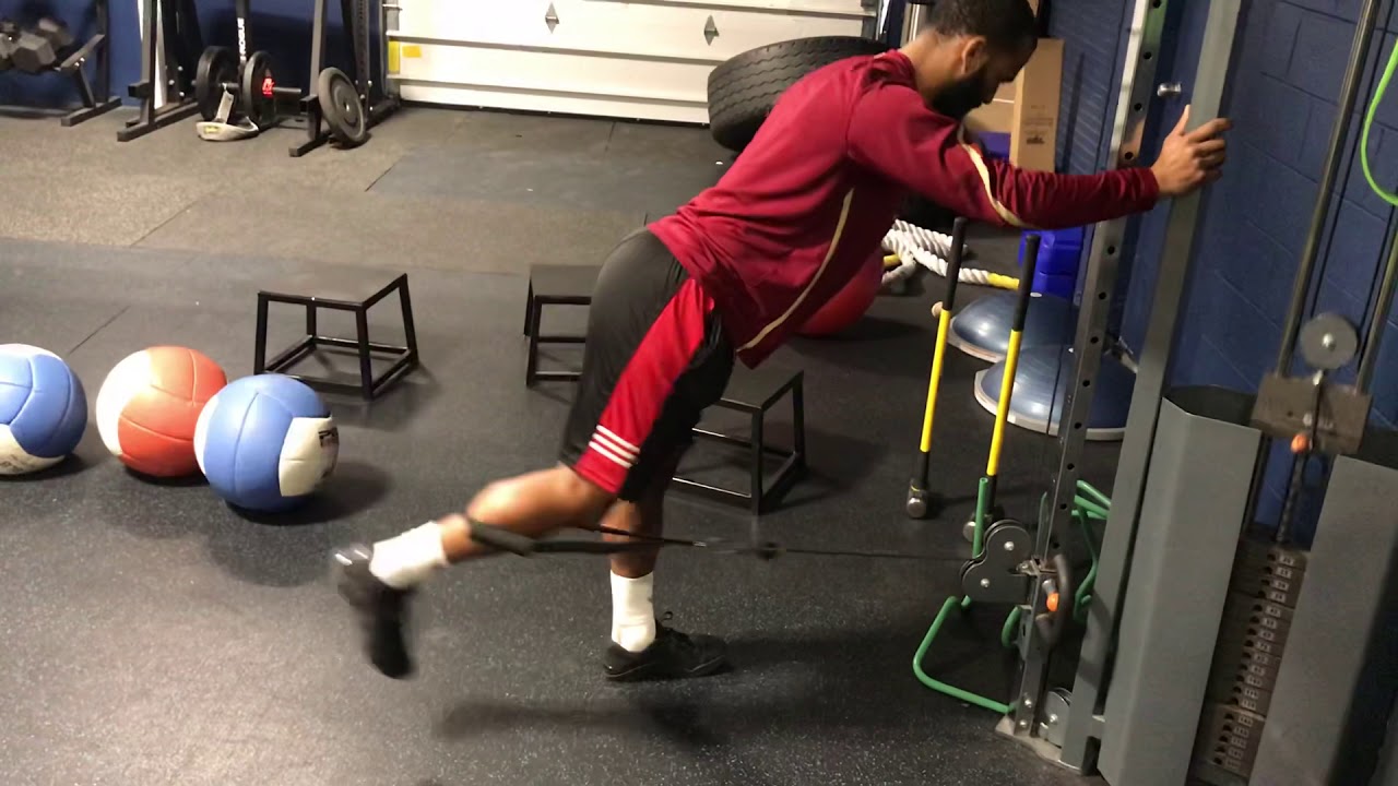 Cable Donkey Kicks - YouTube