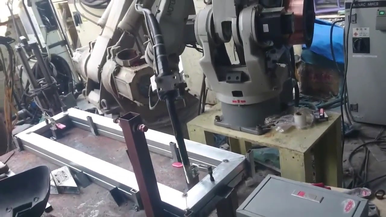 Robot Hàn Khung Cửa | Global Wind - Robot Hàn Công Nghiệp - YouTube