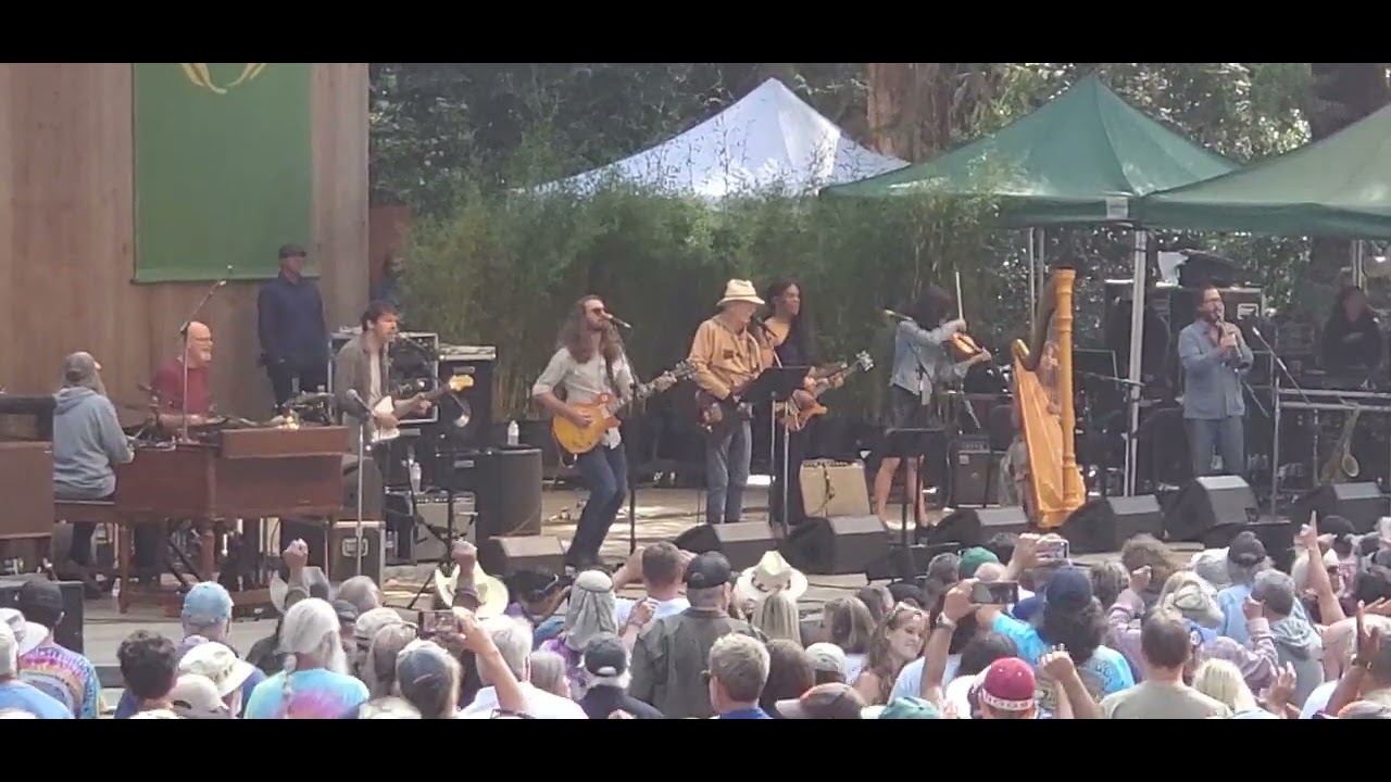 Phil Lesh and Friends - Uncle John's Band - YouTube