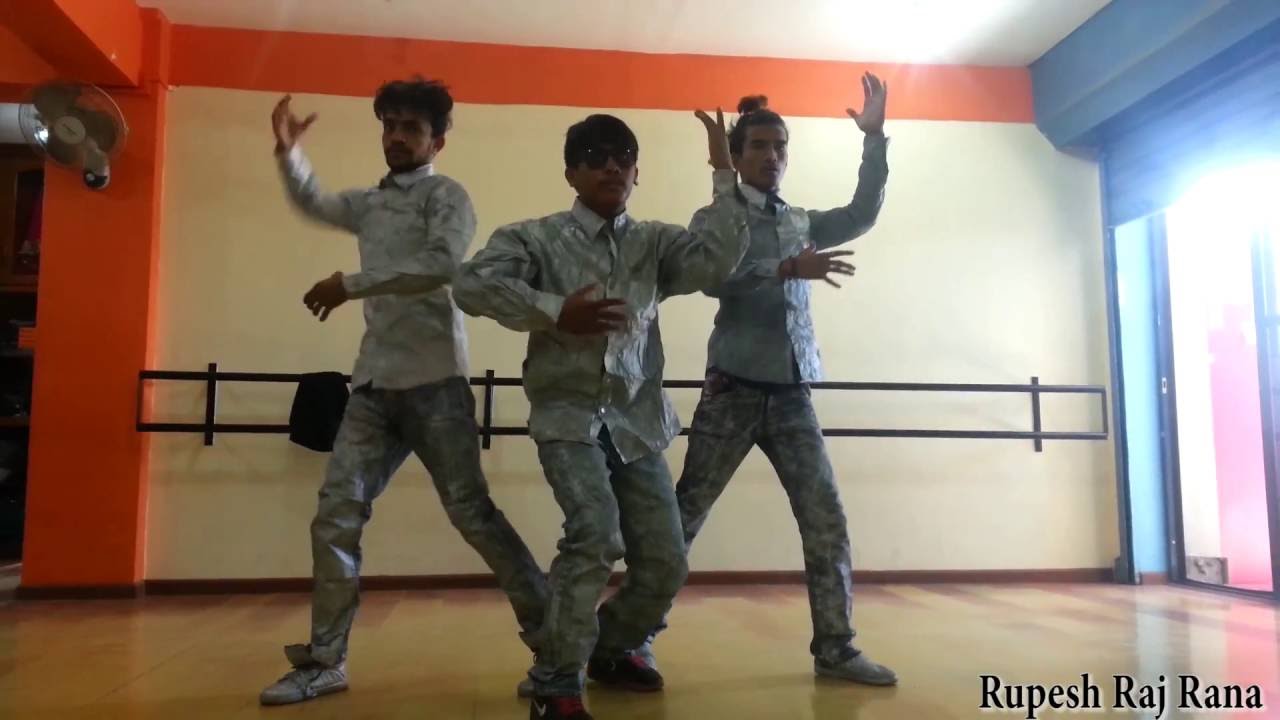 Best Robotic Dance Ever | 2016 HD - YouTube