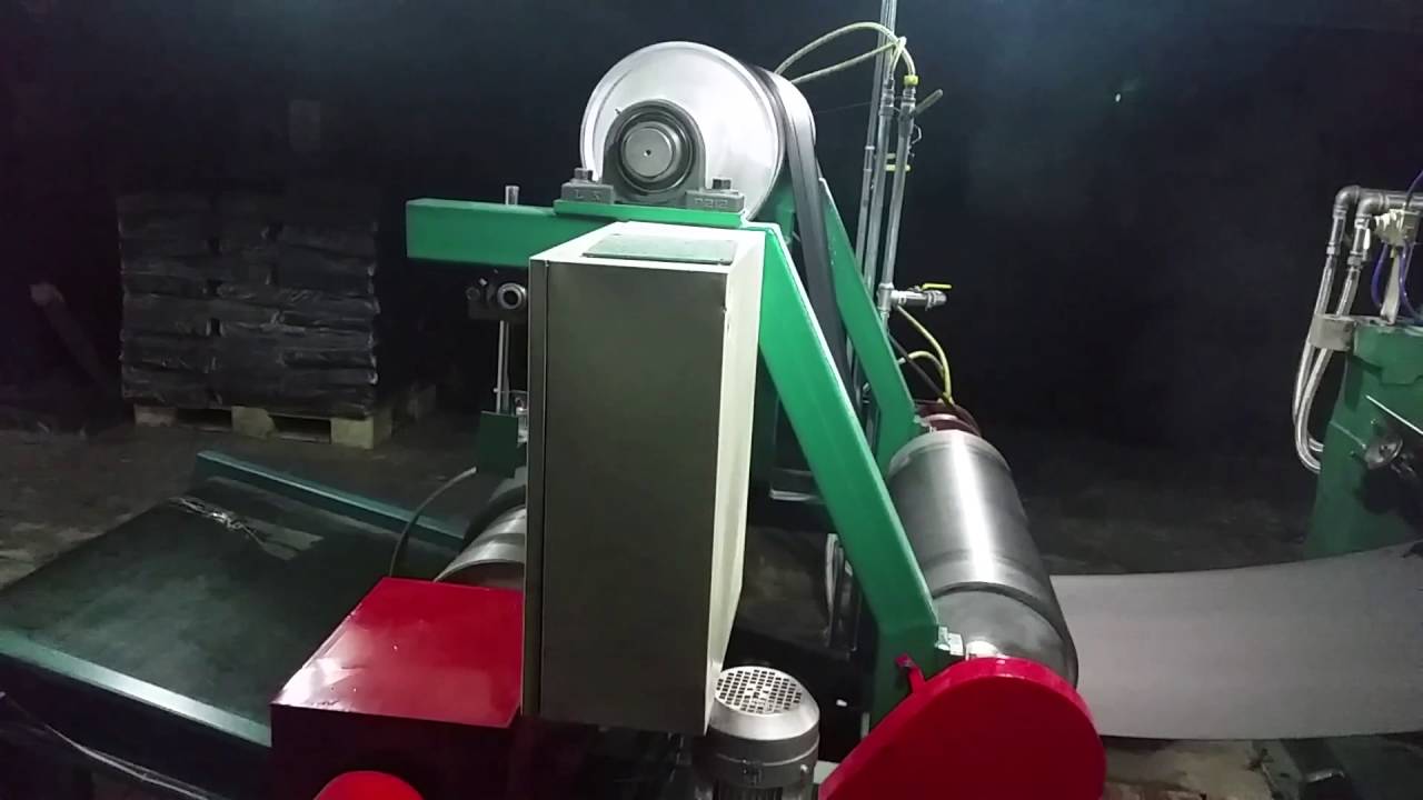 Automatic reclaimed rubber winding weighing and cutting machine - YouTube