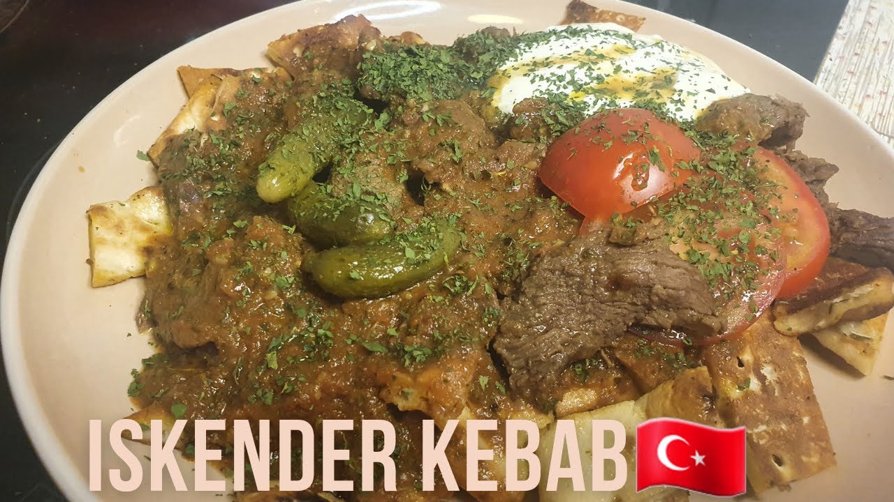 Iskender kebab - Turkish street food - Turkish iskender kebab - bakra ...