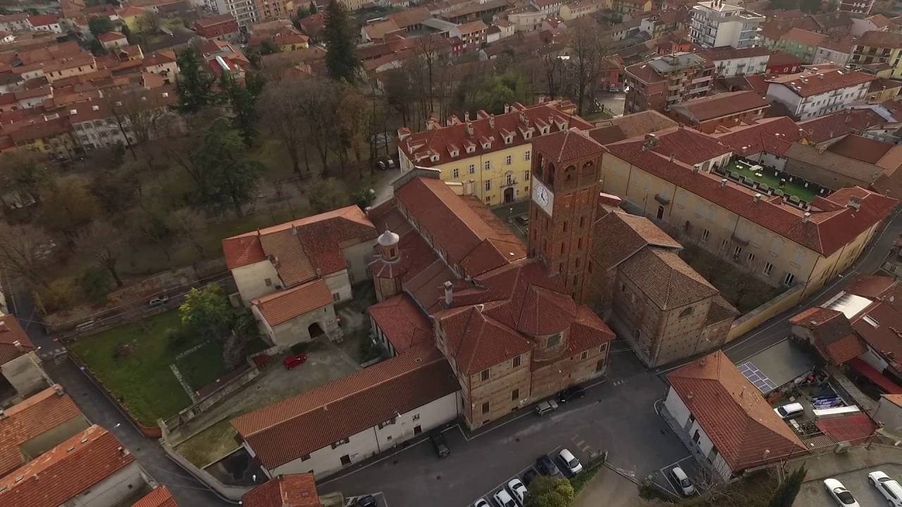 Caluso Città di Vino (City of Wine) - YouTube