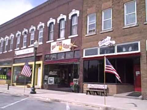 Hampton IA a tour of main street 2009 . . . - YouTube