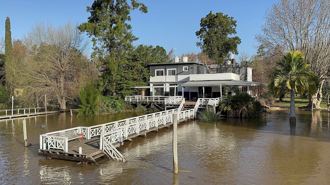 Sturla Viajes Boat Trip Tigre delta to Puerto Madero - YouTube