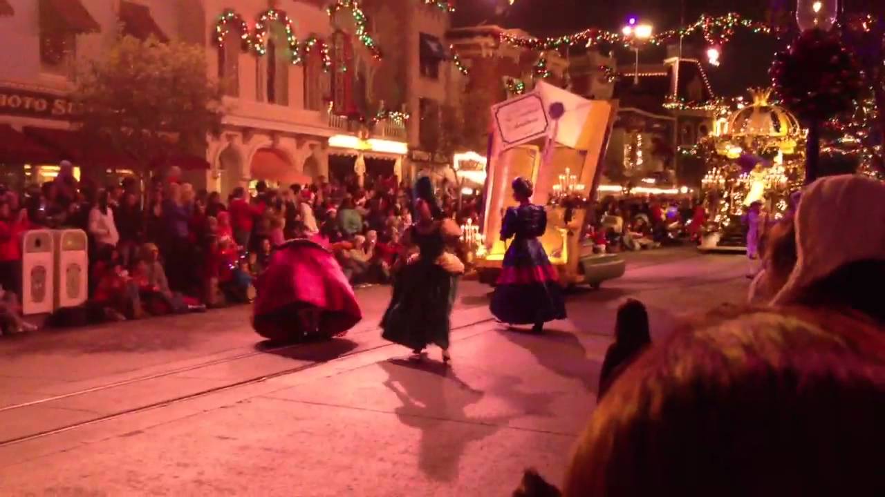 Disney Christmas Parade 2001 - YouTube