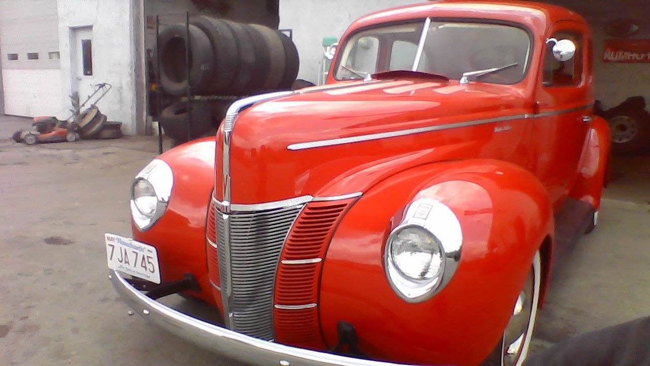 1945 Ford Deluxe - YouTube