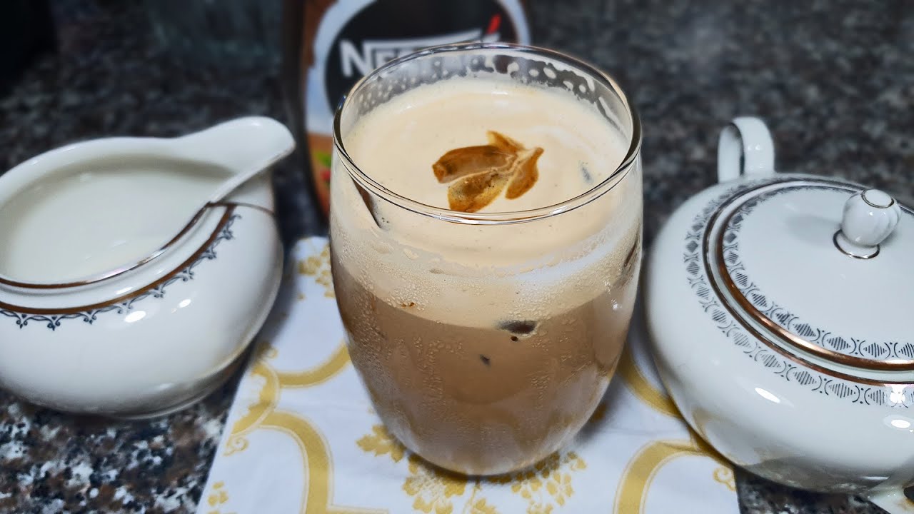 COMO HACER CAFE HELADO / CAPUCHINO FRIO - YouTube