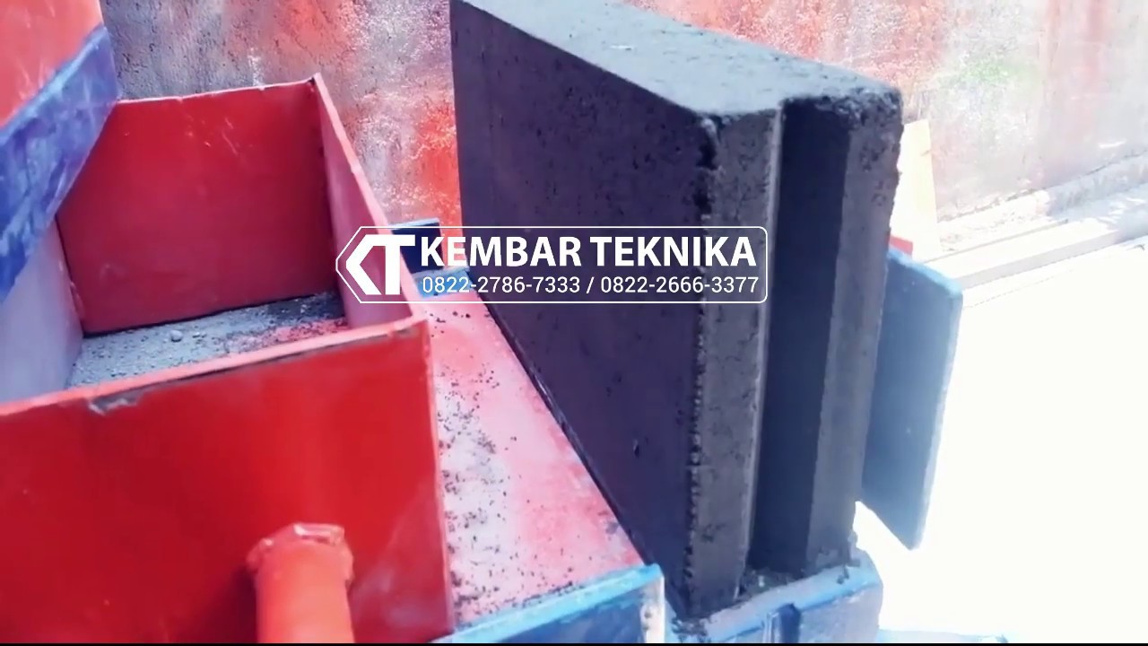 Alat Cetak Batako Interlocking Genjot - YouTube