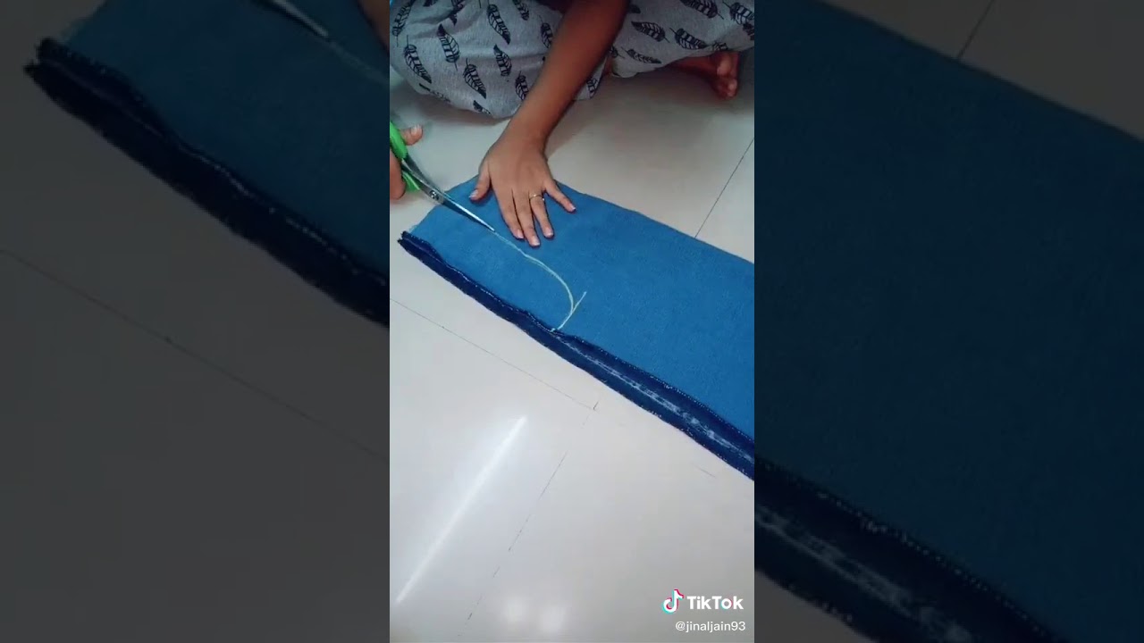 Stick clothes a girl 🥼🧥👗 - YouTube