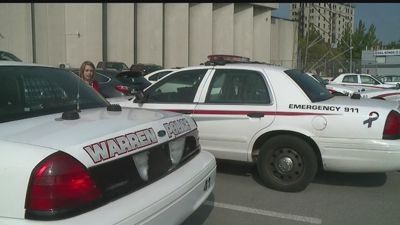 Ride-along with officer shows no typical day for Warren police - YouTube