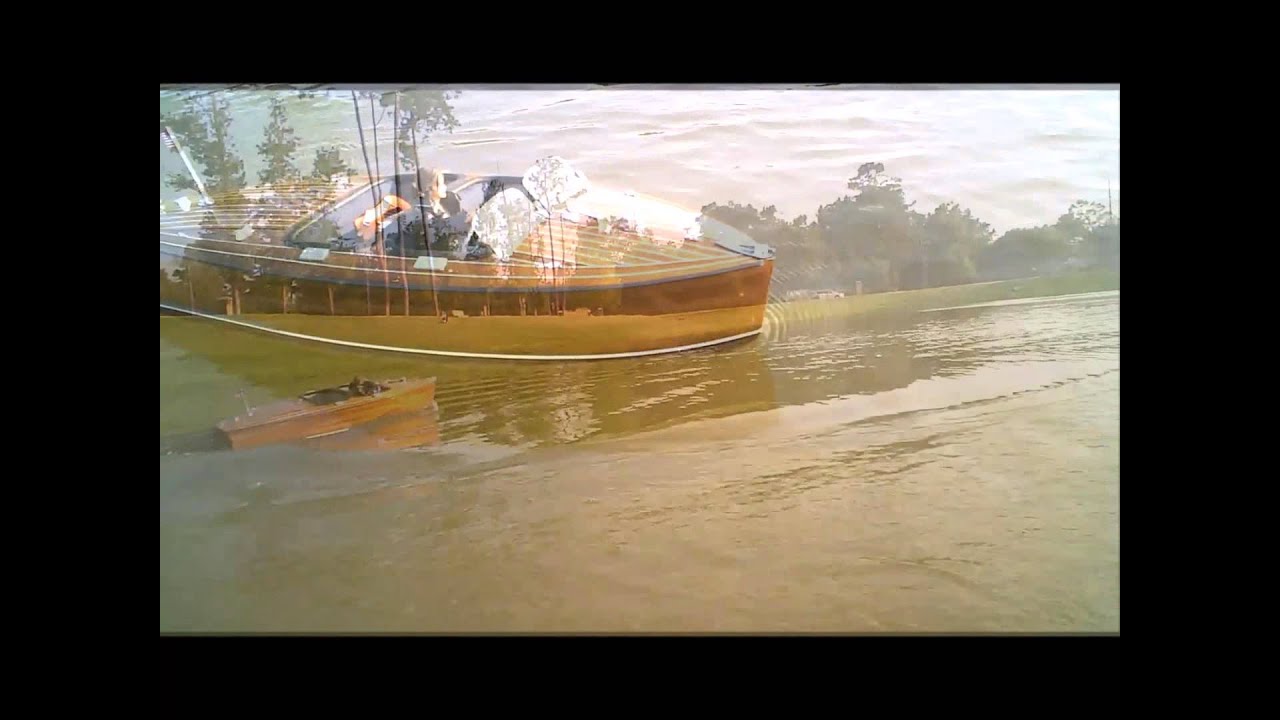 Runabout - Pro-Boat Classic 1:8 scale Runabout EP Boat - YouTube