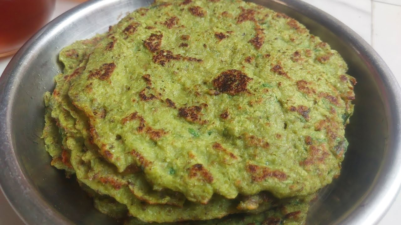 moong daal chilla /healthy food for every person (diet food ) - YouTube