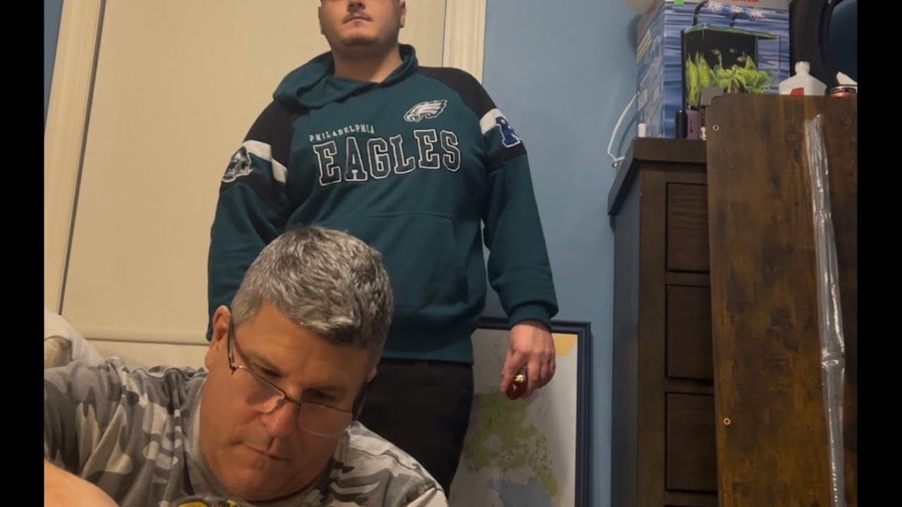 NEW VIDEO:RAGING ITALIAN DAD HELPS ME MAKE BED 👴🛏️!!! Part one - YouTube