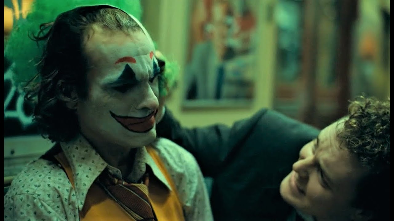 JOKER | TRAIN SHOOTING SCENE - HD - YouTube